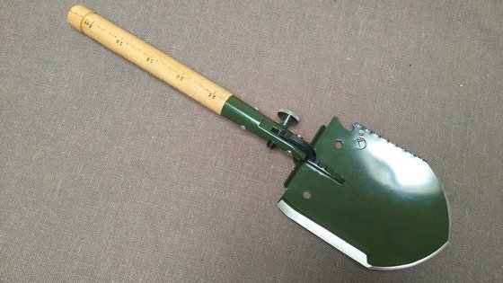 China WJQ-308 China Classics Tri-fold Shovel with 18 Multi-function, army green color, powder coated surface, the best quality supplier